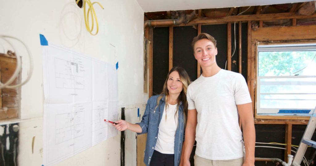 'Small Town Potential' protagoniza a las primeras presentadoras ...