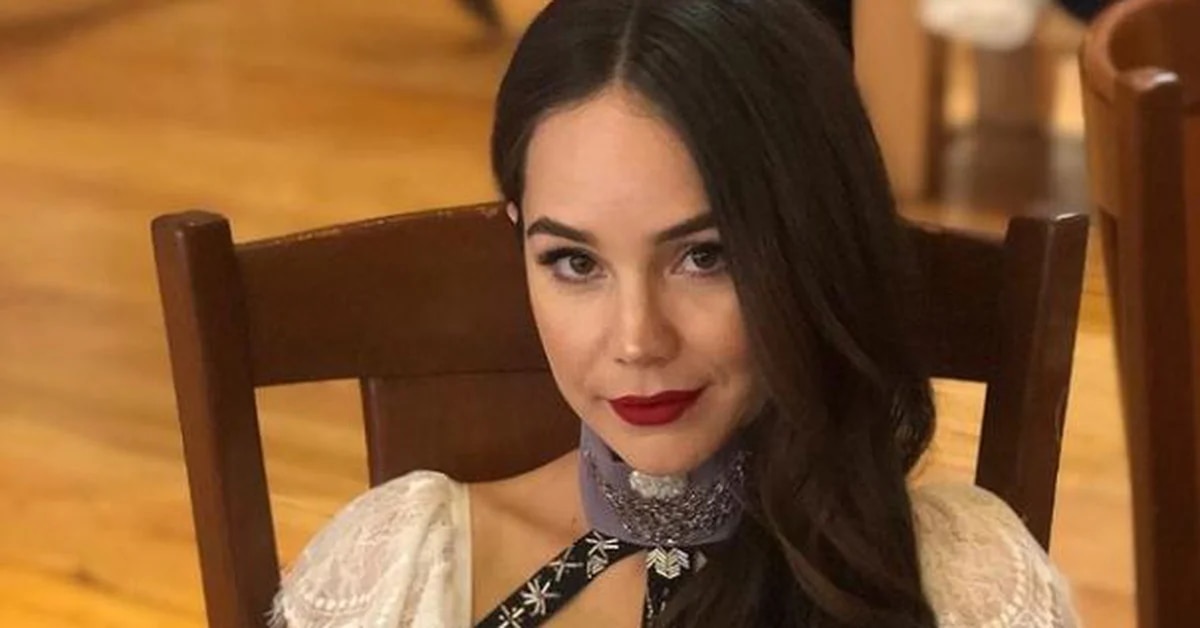 Camilla Sodi posa desnuda en el desierto y sorprende en las redes