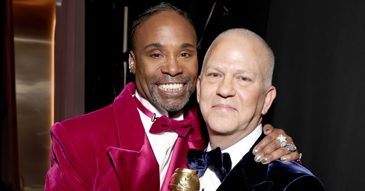 Billy Porter entrega a Ryan Murphy el Globo de Oro a la Trayectoria